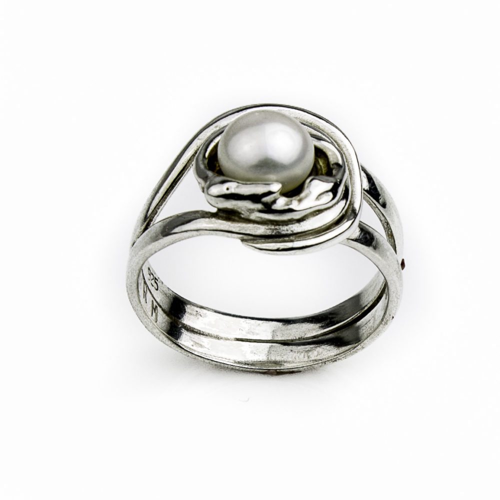 Look beyond the Classics with Shell & Pearl Jewelry