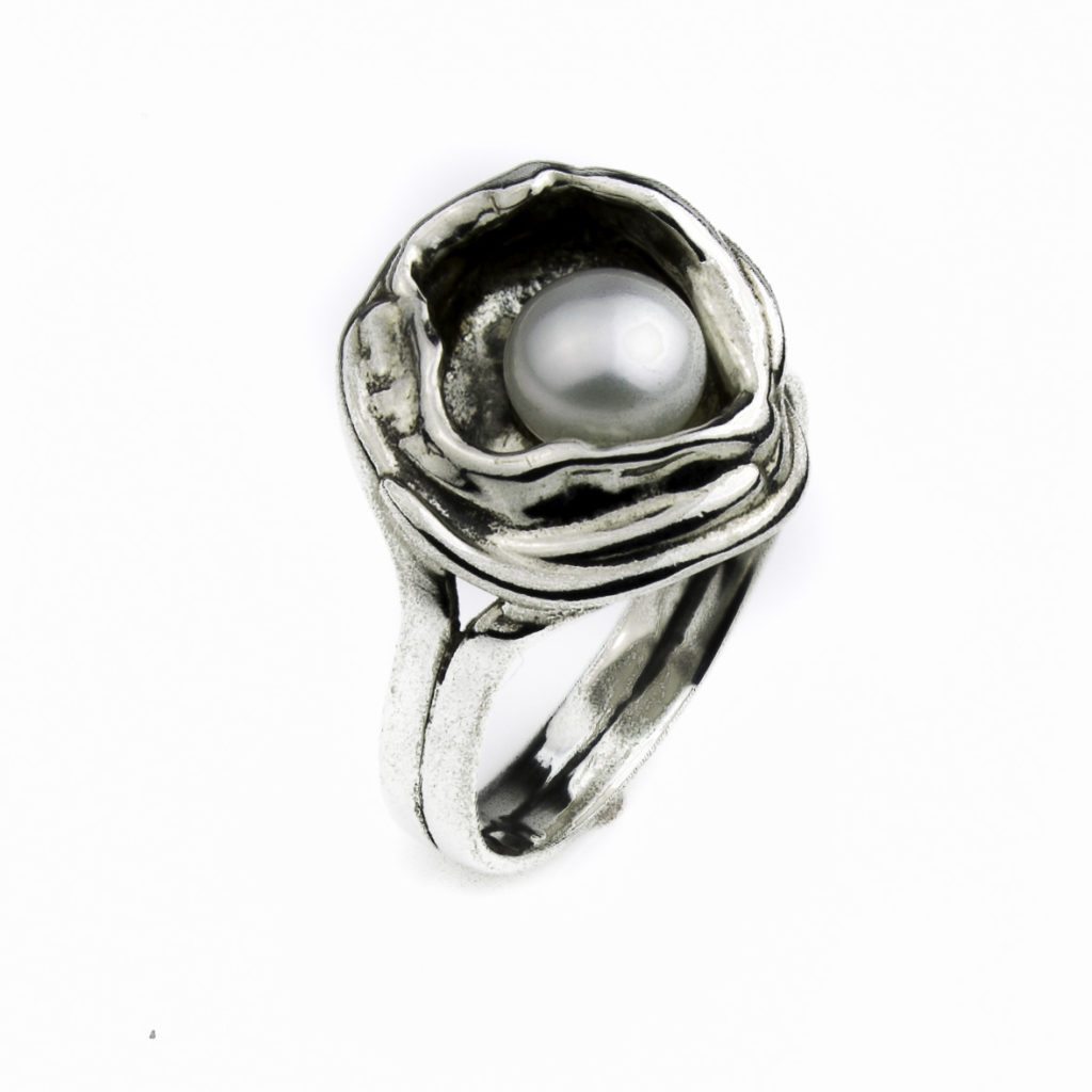 Look beyond the Classics with Shell & Pearl Jewelry